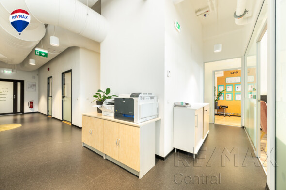 Anda üürile äripind, teenindus, büroo, 195,7 m² - Endla tn 15, Kesklinn ...